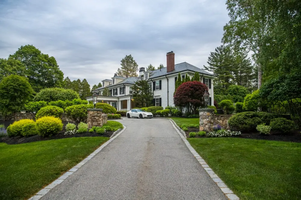 Low Maintenance Garden Design: Create a Beautiful Yard Without the ...